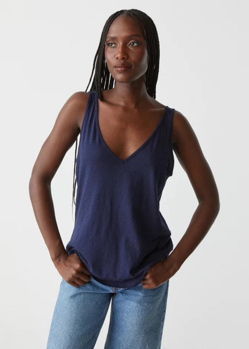 Women's Tops For Spring | Hand In Pocket