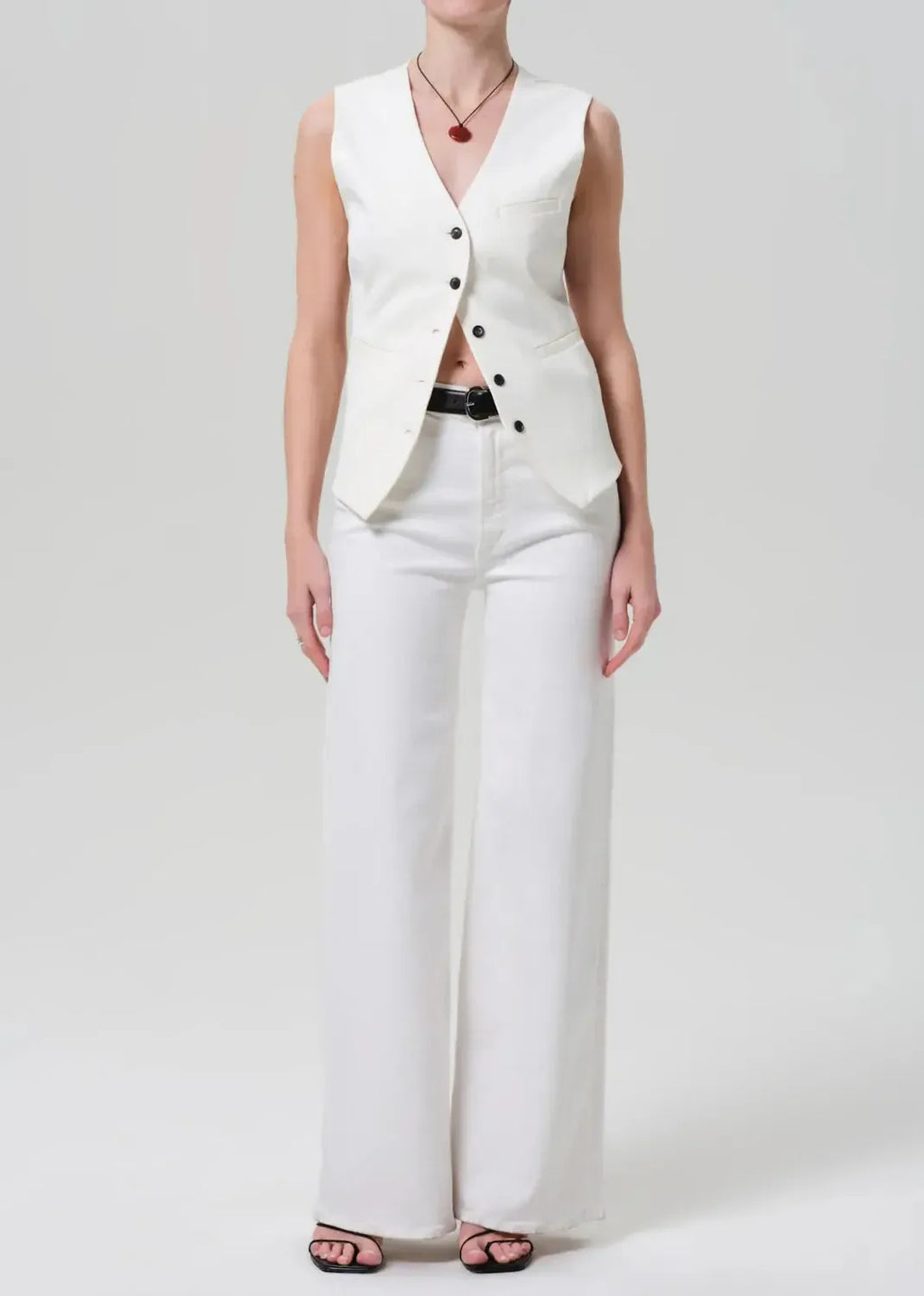 Citizens of Humanity Lyra Long-Soft White – Hand In Pocket