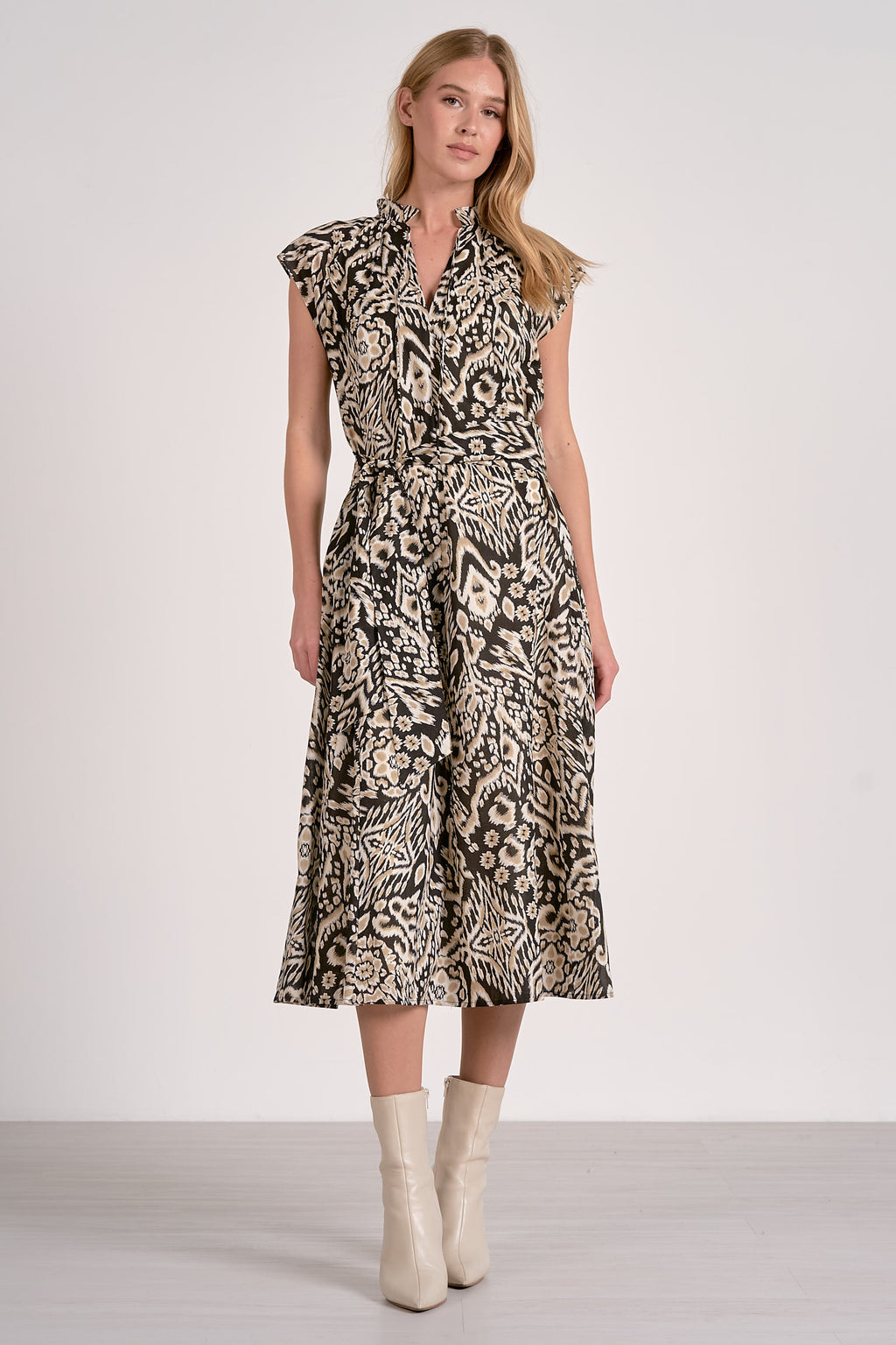 Elan Emma Maxi Dress- Black Acorn – Hand In Pocket