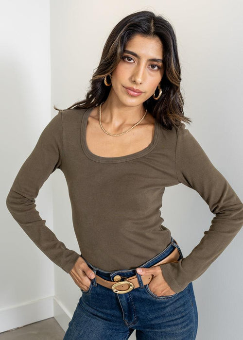 Women's Tops For Spring | Hand In Pocket
